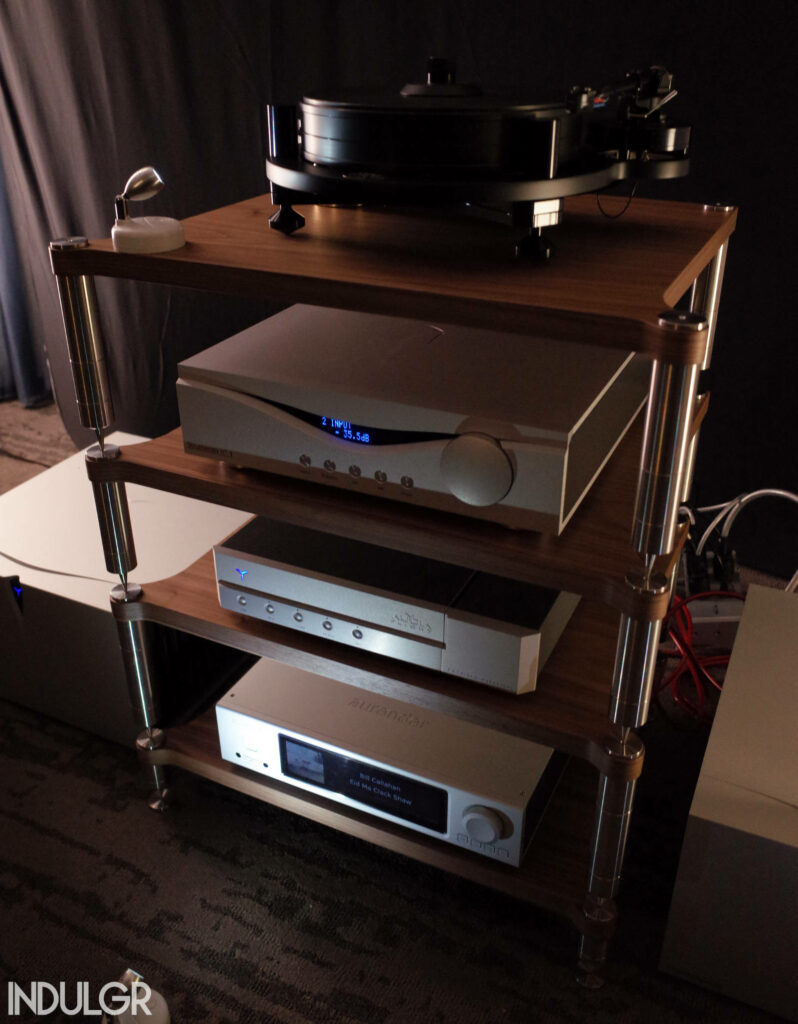 Diptyque, Audia Flight, Michell Audio, NEO, Fidelity Imports | AXPONA 2023 | INDULGR